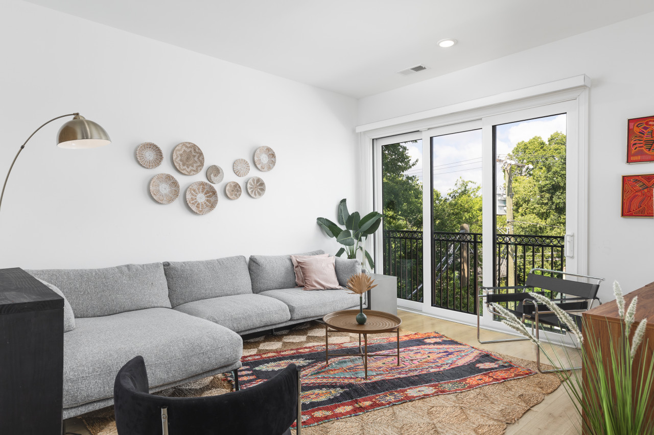 Colorful Condo With Balcony And Modern Amenities - Charming Retreat - Nashville, TN