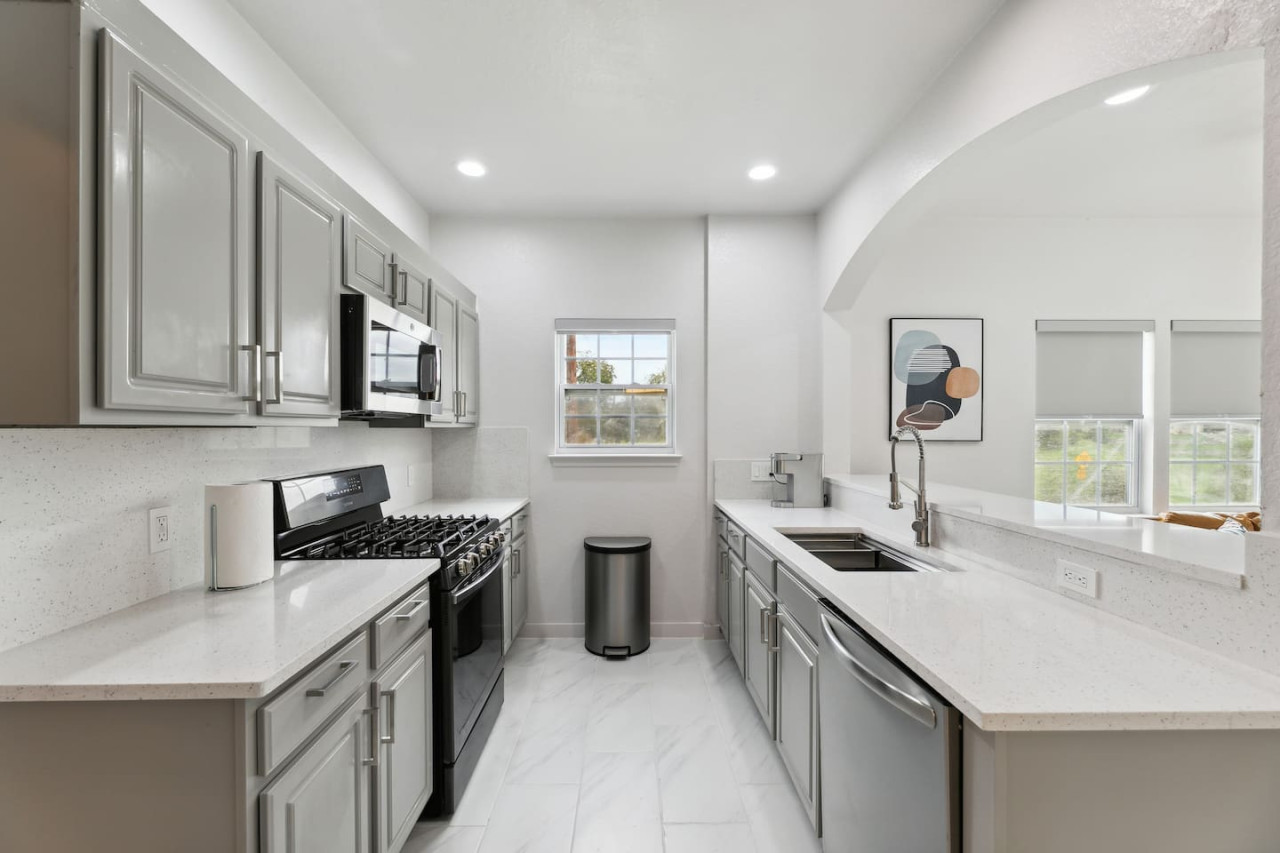Modern Central East Austin 4br Gem - Austin, TX