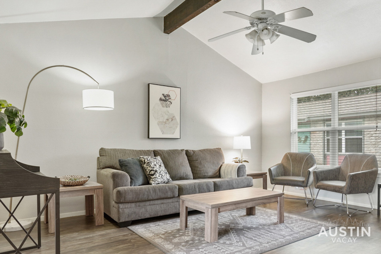Pets Welcome! Great Space + Backyard Near Zilker - 奧斯汀