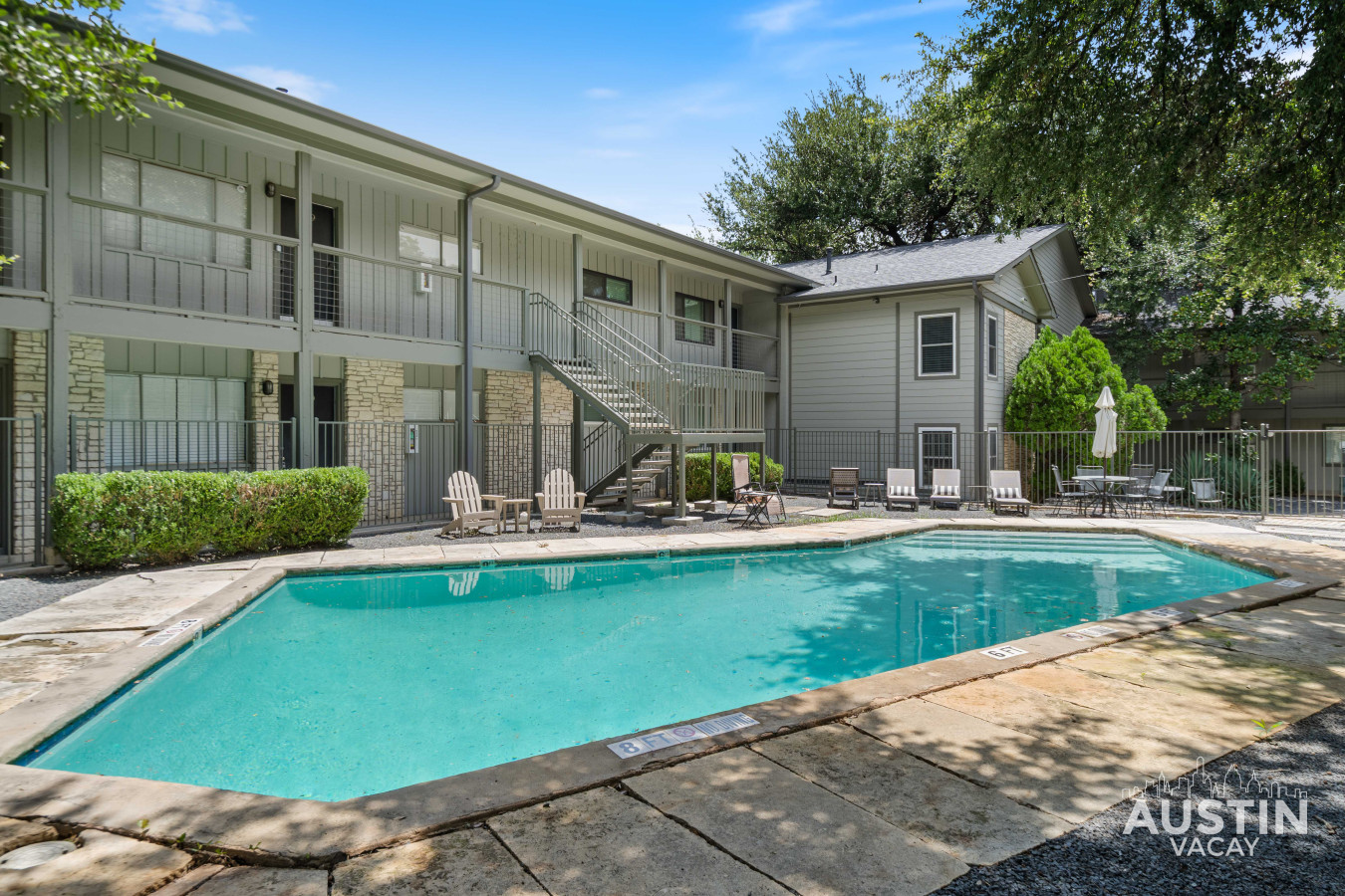 Pet Friendly Condo With Pool Near Downtown & Lake - Estados Unidos