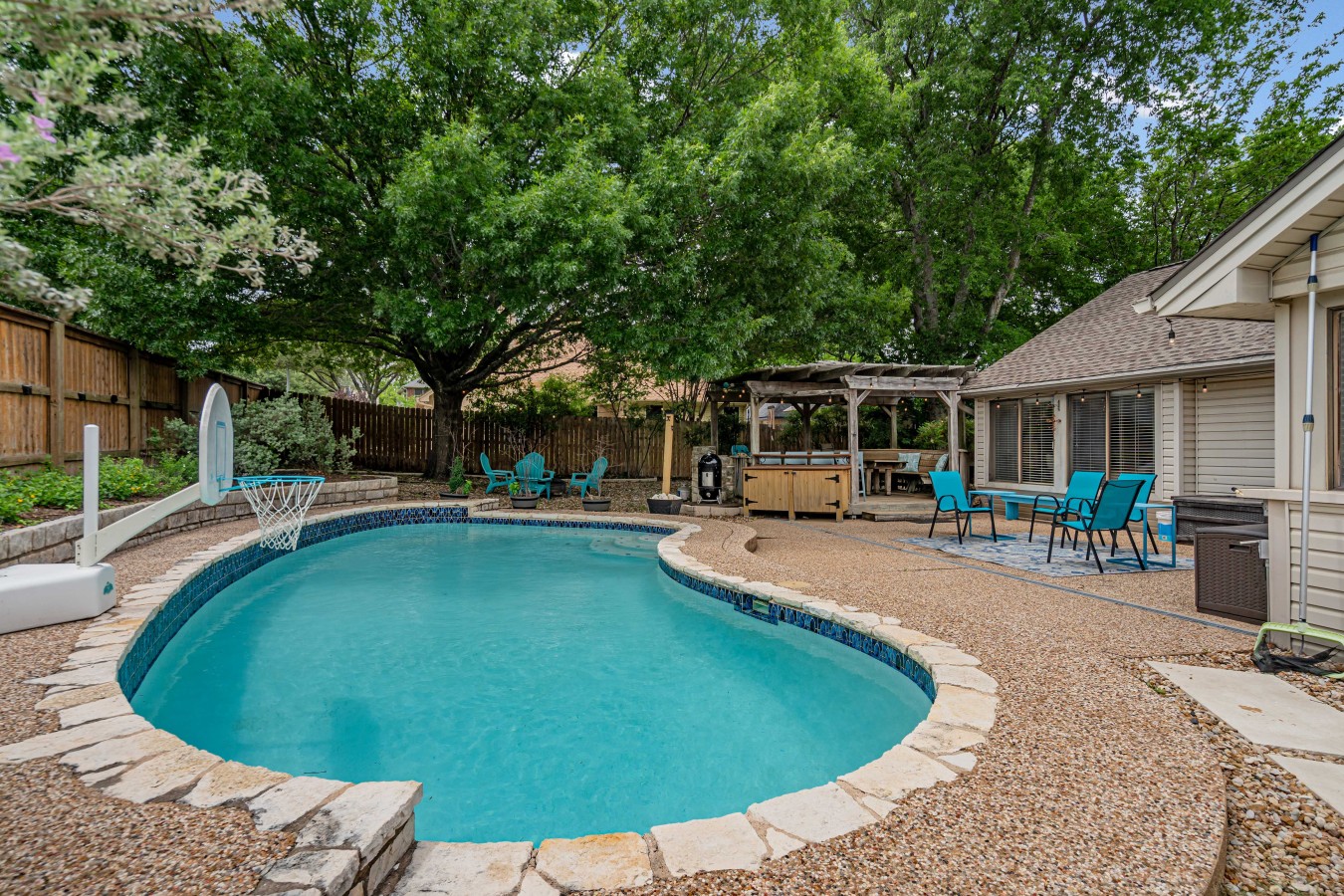 Backyard Bliss W Pool & Bbq | Mins To Domain & Q2! - Austin, TX
