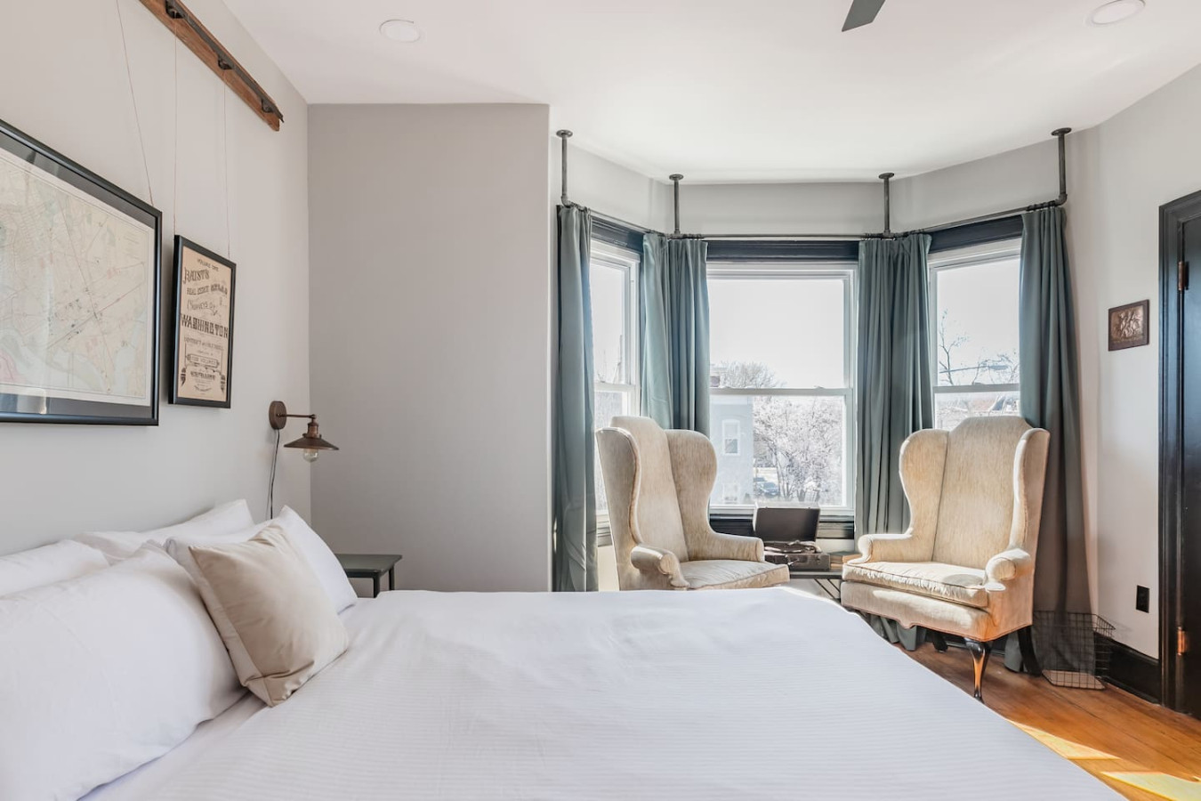 Industrial Loft Offers Historic Feel Near Conv Ctr - Washington, D.C.