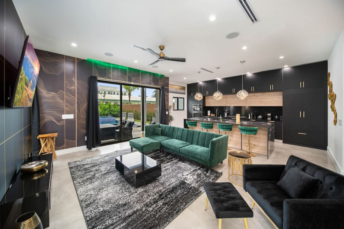 Elements Luxury Home With Pool And Hot Tub Near The Beach - Bahamas