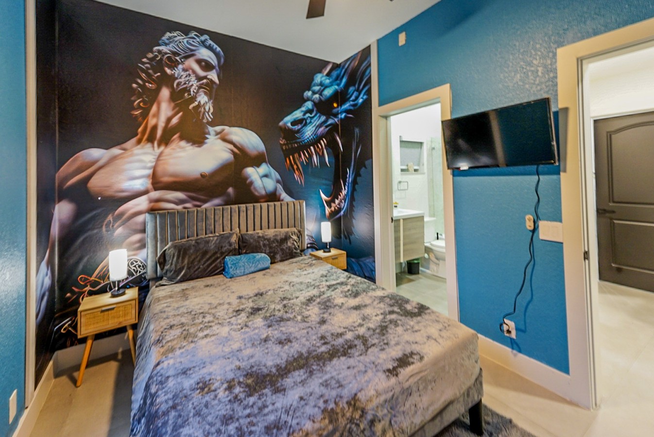 Private Room 1 Block From Ft Lauderdale Beach - Fort Lauderdale, FL