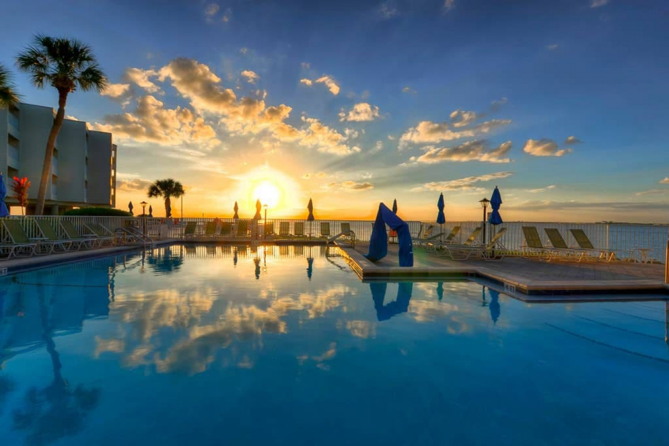 Waterfront Resort Condo With Heated Pool - Tampa, FL