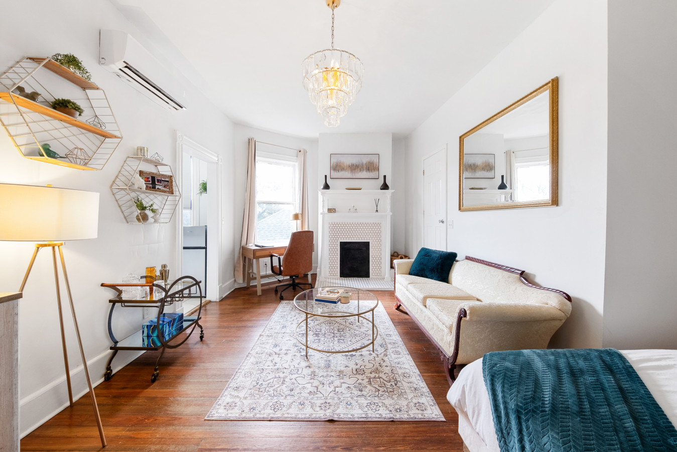 Charming Historic Suite With Modern Comforts - Elegant And Cozy Retreat - Macon, GA