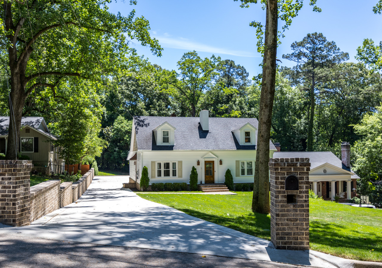 Ingleside Luxury Home | 4br | Office + Gym - Macon, GA