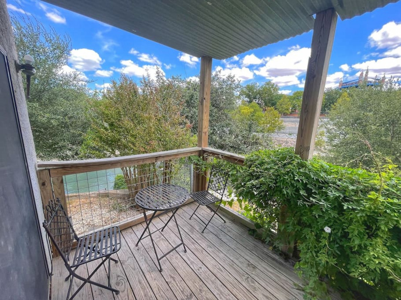 Spacious Corner Unit With Balcony And River Views - Inviting Oasis - New Braunfels, TX