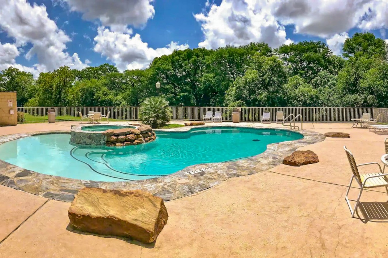 Guadalupe Getaway | 2 Pools 4 Hot Tubs | Guadalupe - New Braunfels, TX