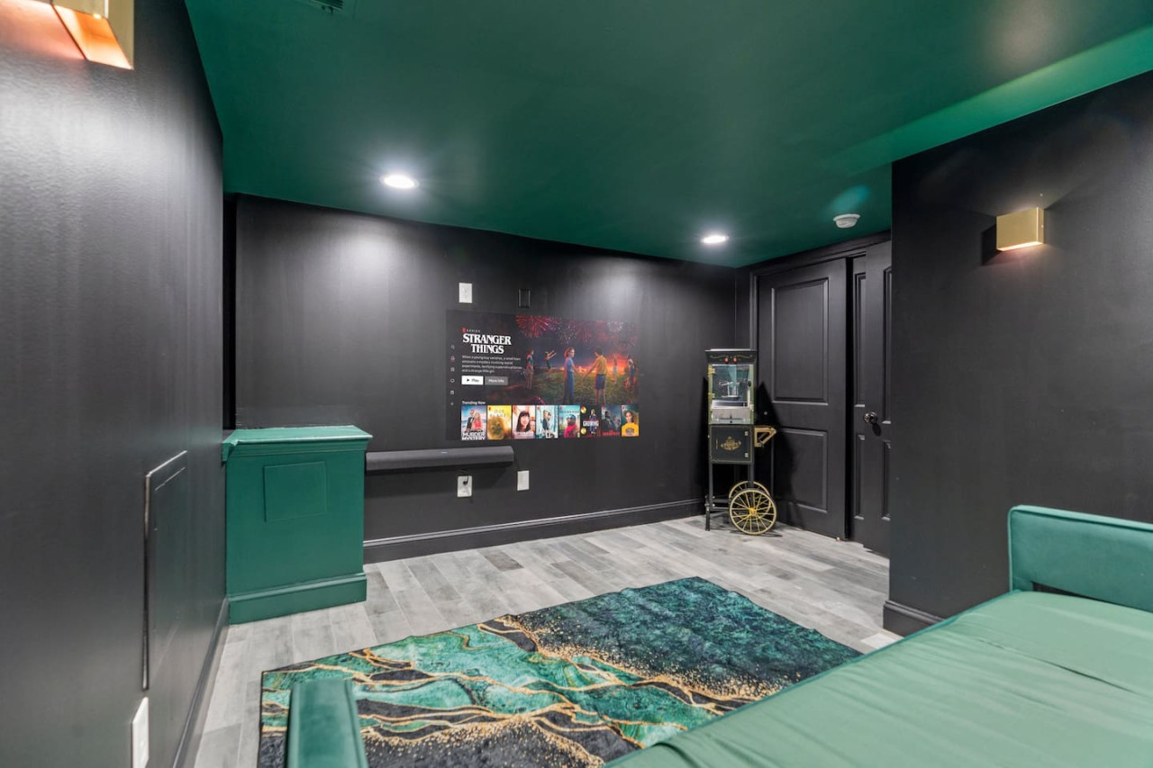 Movie Theatre And Luxury Amenities - Chic Urban Haven - 費城