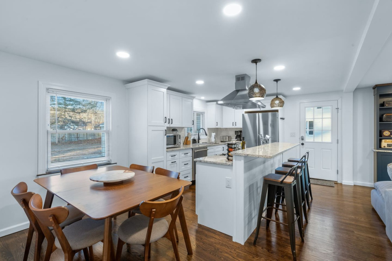 Luxurious Amenities And Chic Interior Retreat - Gorgeous Haven - Connecticut