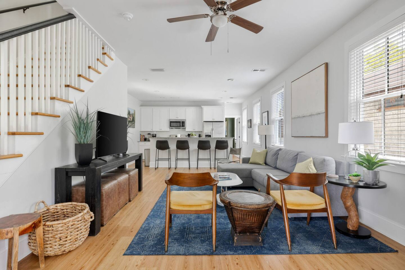 Downtown Modern - 4br Spring St. Home W/ Parking - Charleston, SC