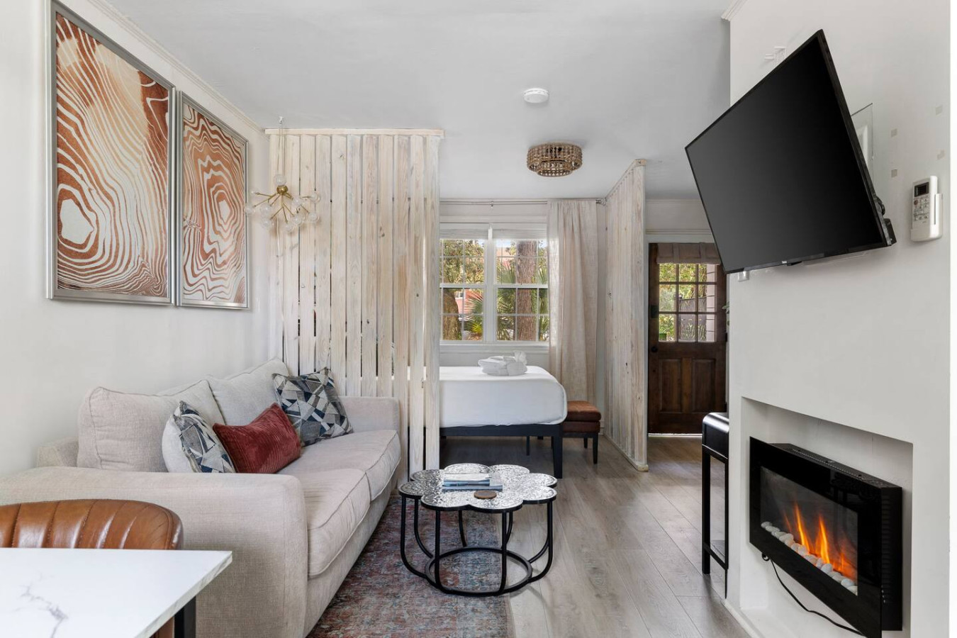 Chic/stylish-park Circle Suite At Colie Morse Ln#2 - Charleston, SC