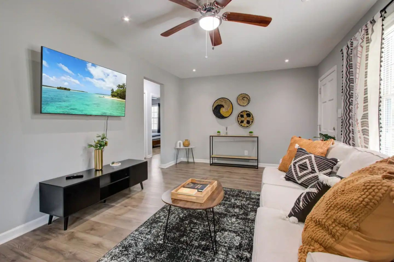 3 Bedroom - 20 Minutes To Downtown - Big Backyard! - Charleston, SC