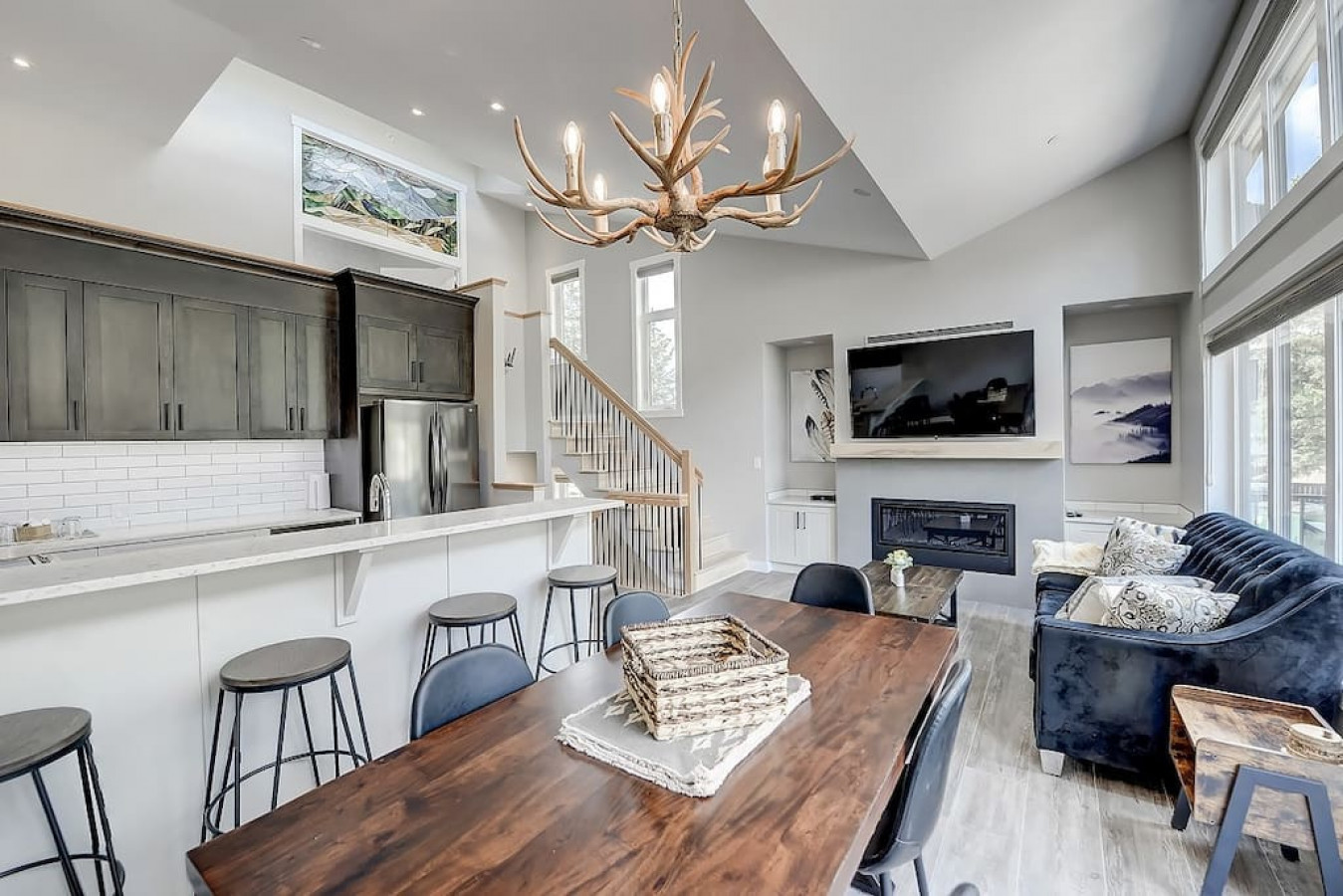 Panoramic Mountain Views, Bbq And Outdoor Patio - Canadá