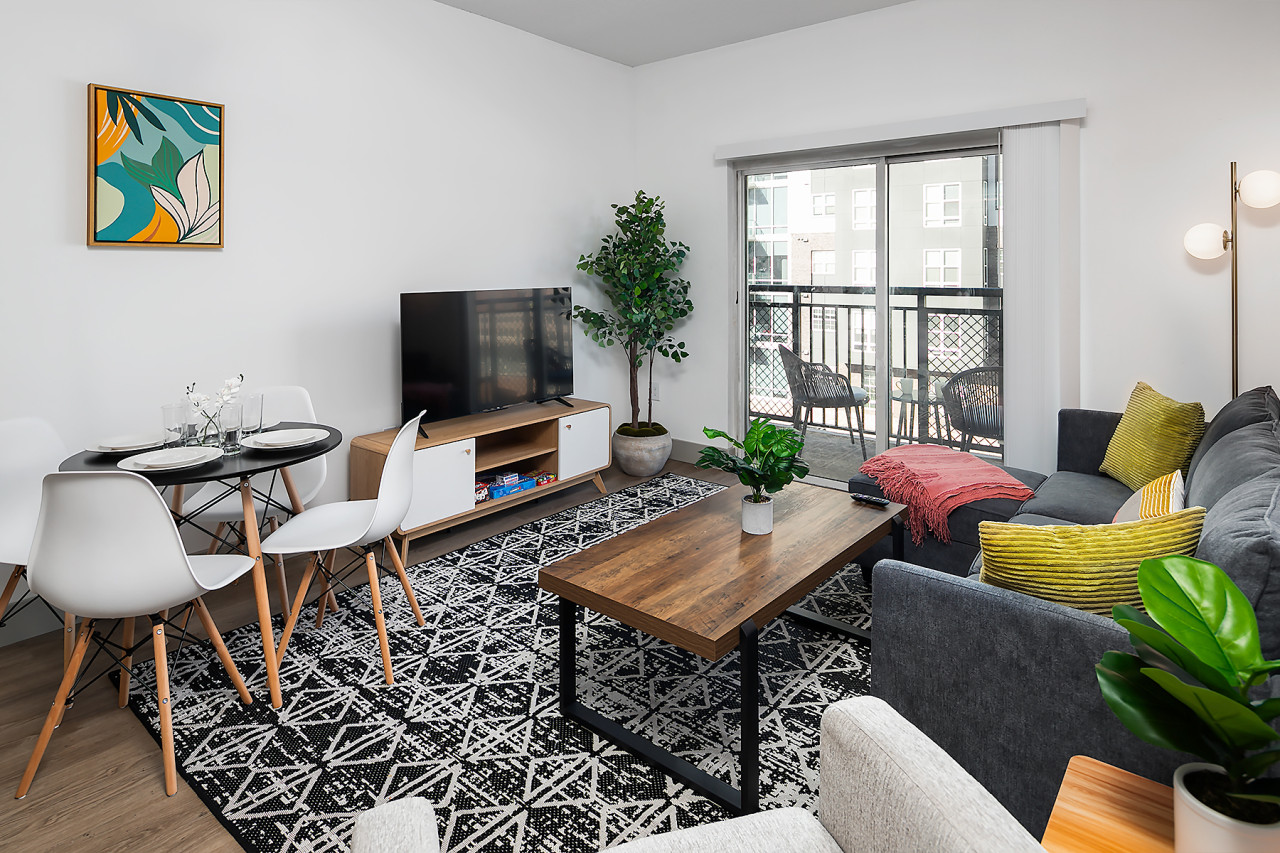 Urban Retreat | Walk To Stadium, Free Parking - Charlotte, NC