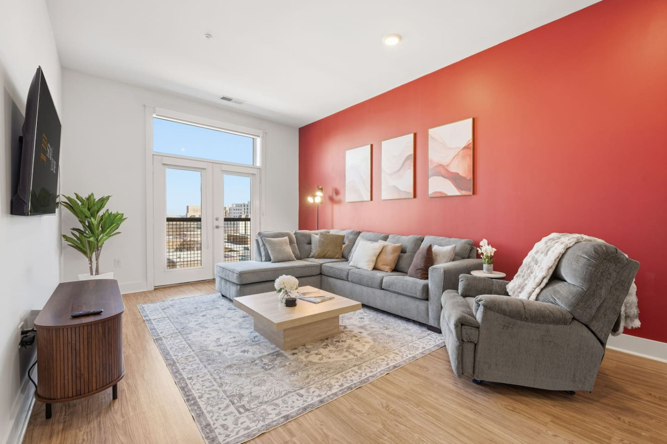 Carolina Horizon | Pool, City Views, Free Parking - Charlotte, NC