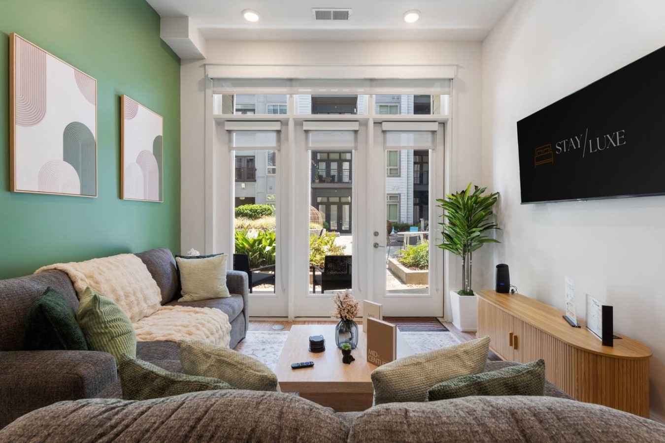 Uptown Haven | Free Parking, Pool, Walkable - Charlotte