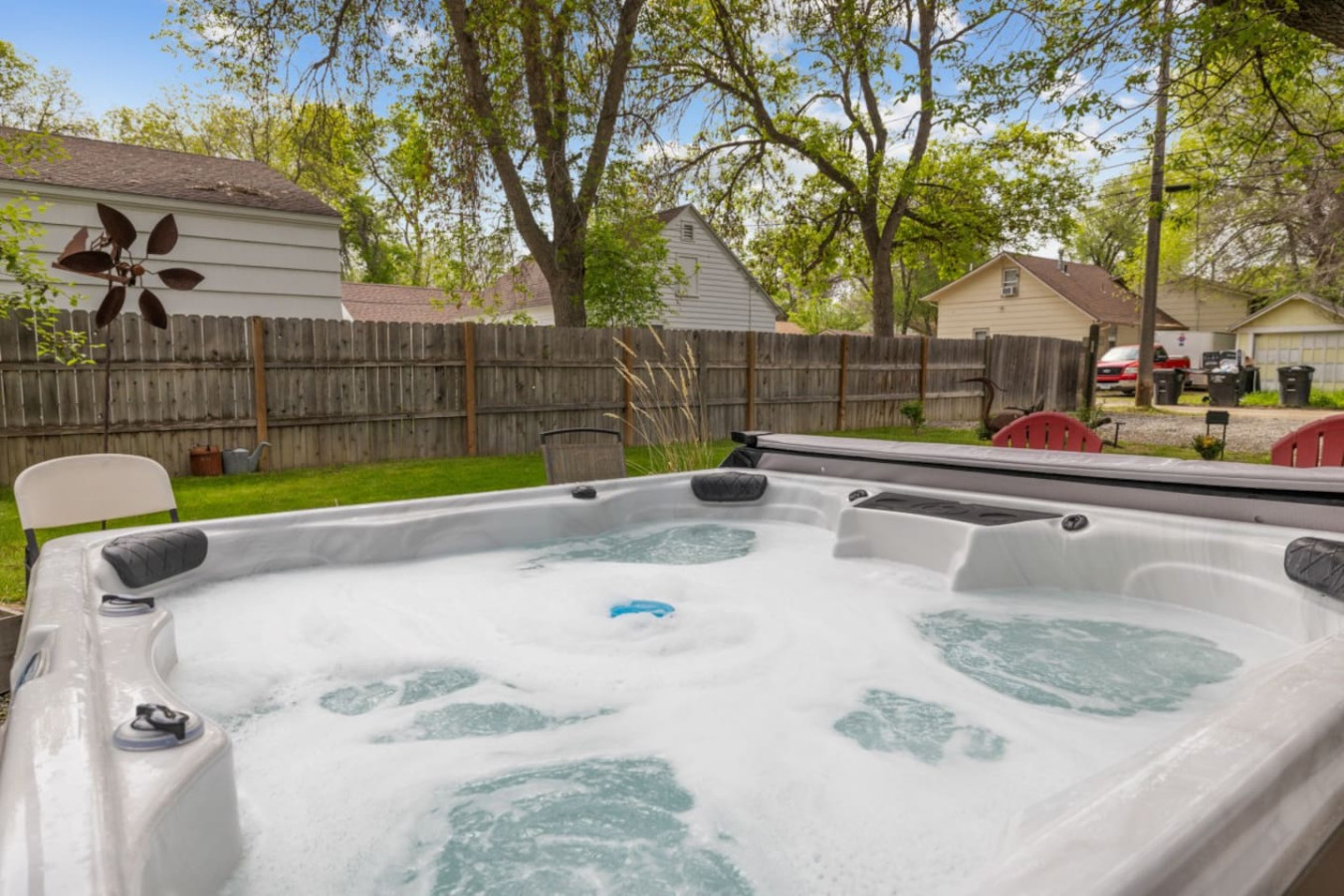 3br W/ Hot Tub • Private Downstairs Suite + Kitchenette - Billings, MT