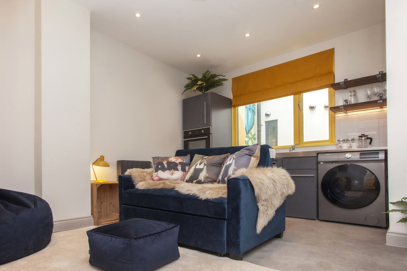 Quirky Aparthotel 2min To Central Station - Cardiff