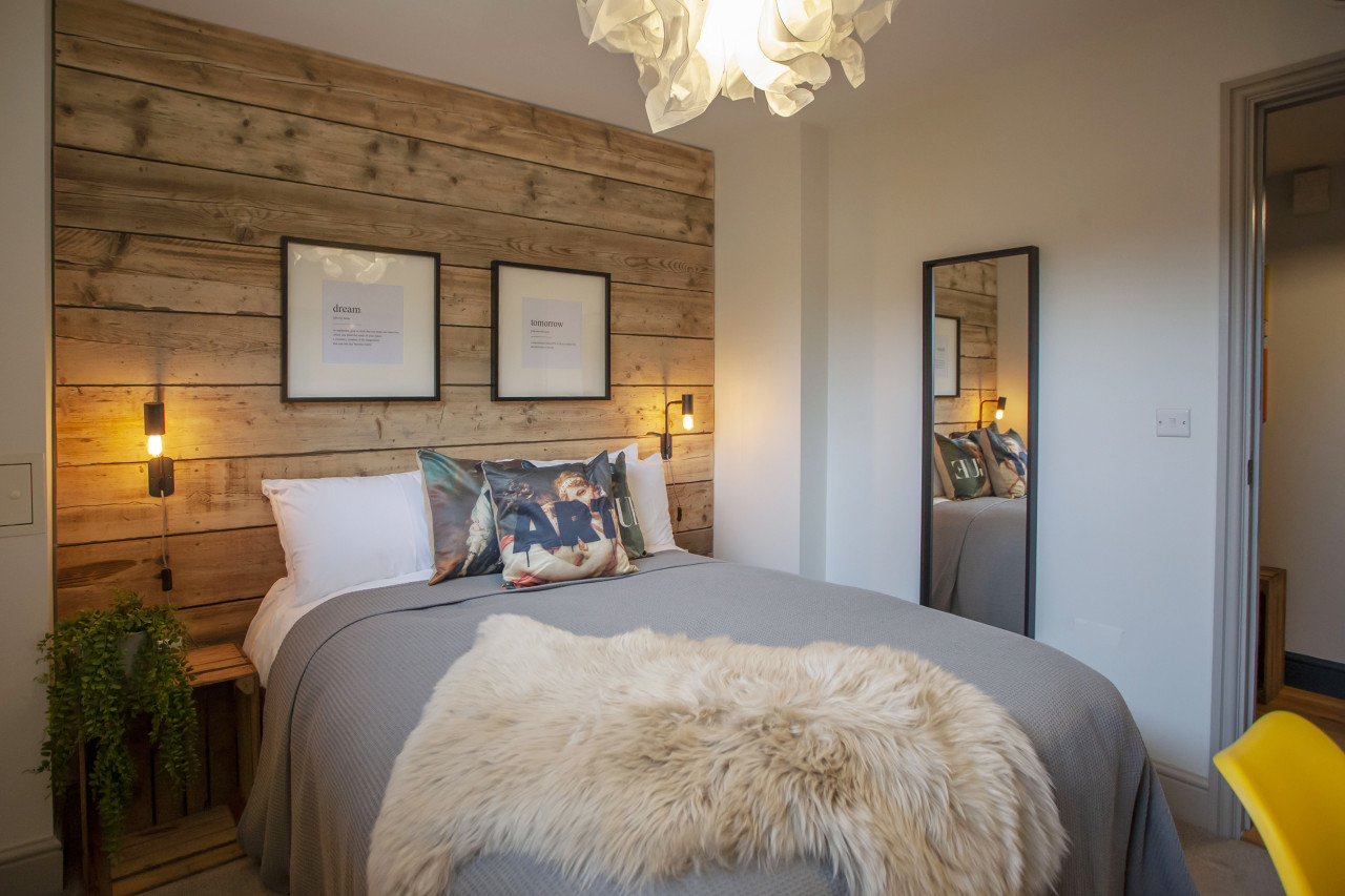 Nhs Keyworkers. Cabot Mews #37, Room 1. 1mth+. All Bills Exc. Council Tax. - Bristol