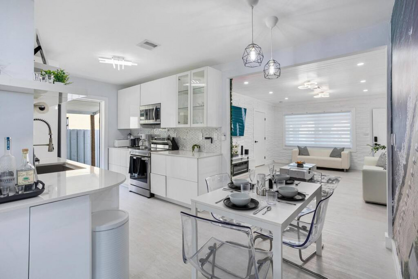 Luxury Amenities And Modern Design - Stylish Miami Retreat - 邁阿密