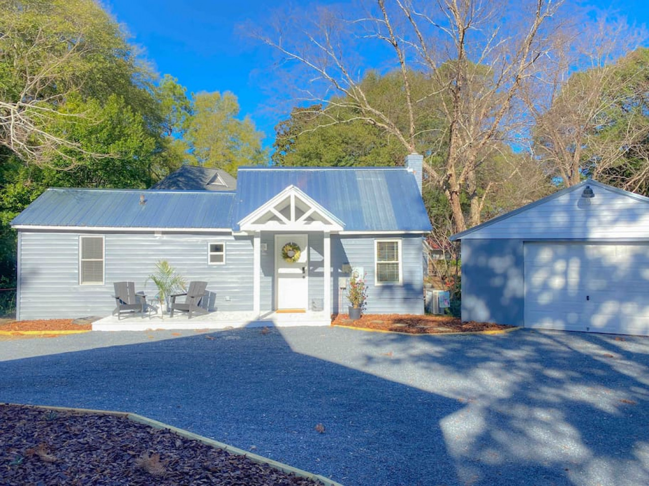 Charming Cottage Retreat And Lively Local Attractions - Cozy Escape - Southern Pines, NC
