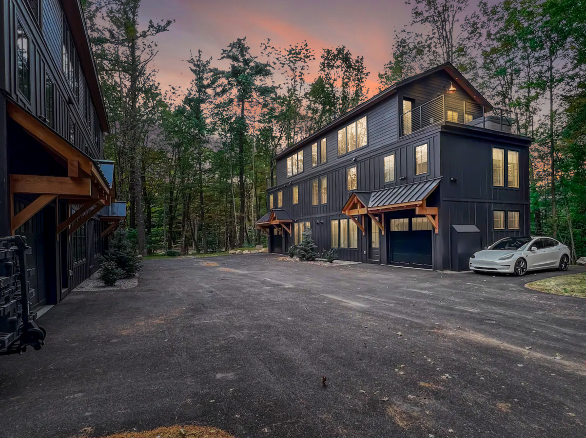 Private Hot Tub With Mountain Views - Stunning Modern Retreat - North Conway, NH