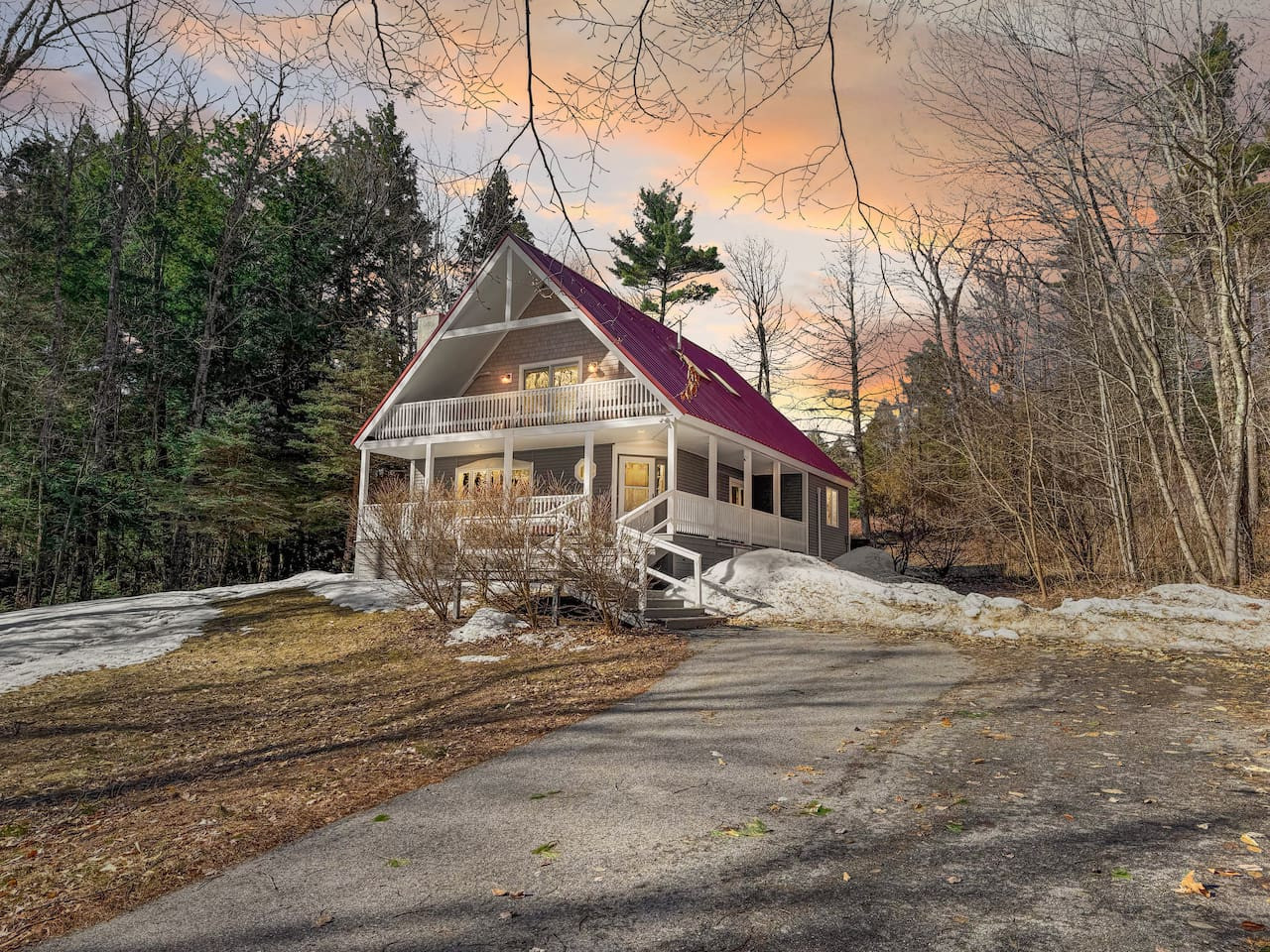 Cozy Gas Fireplace And Relaxing Hot Tub - Serene Retreat - North Conway, NH