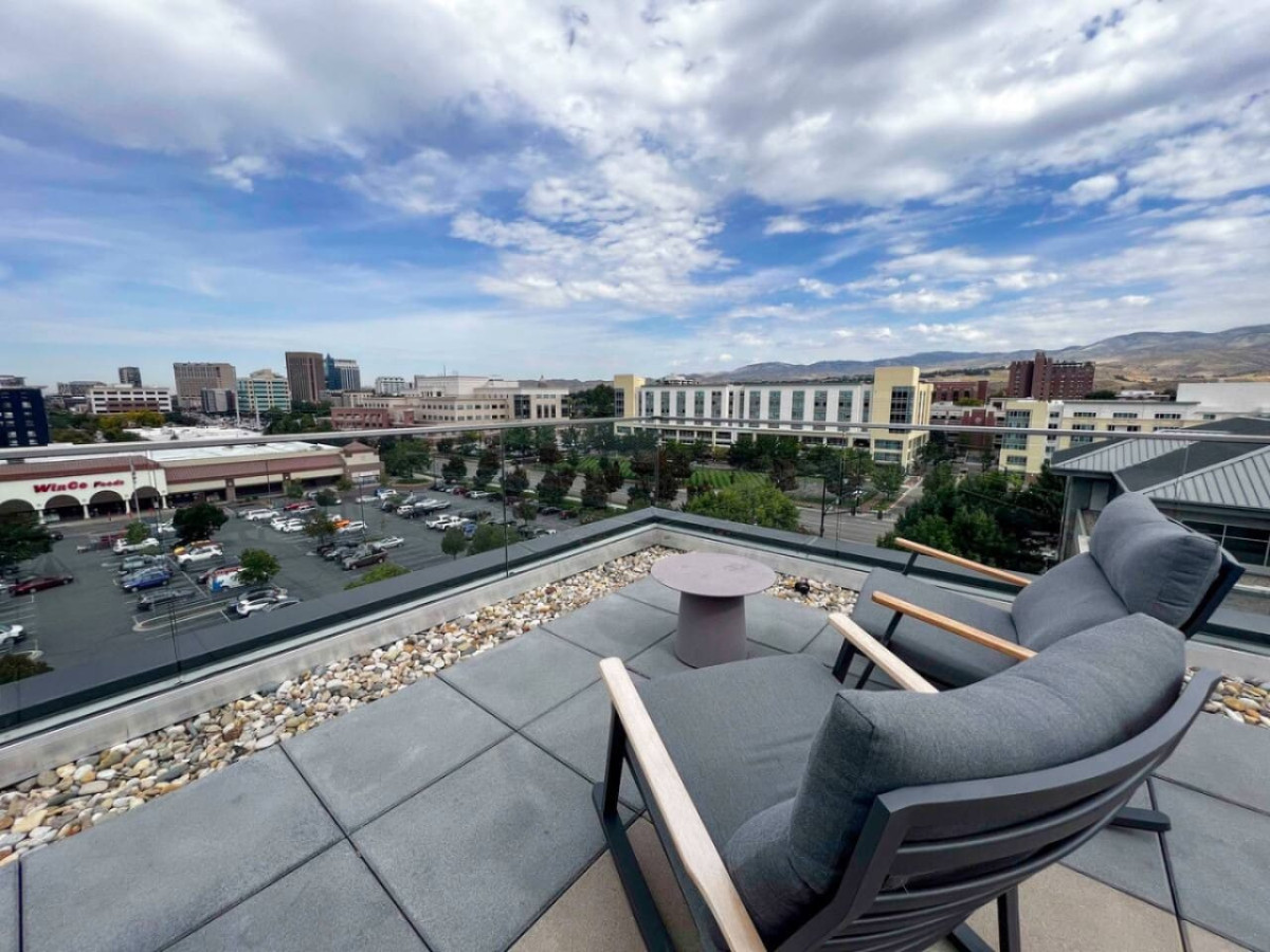 Penthouse Views + Iconic El Capitan Ambiance - 博伊西