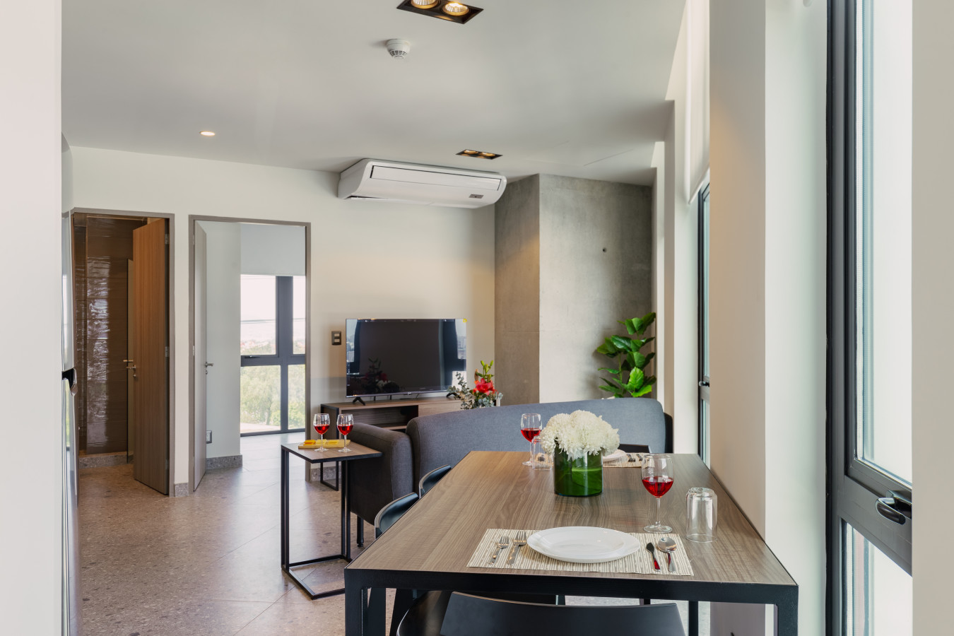 Urban 1-br Apt W/ Ac & Skyline Views | Viato Homes - Mexico