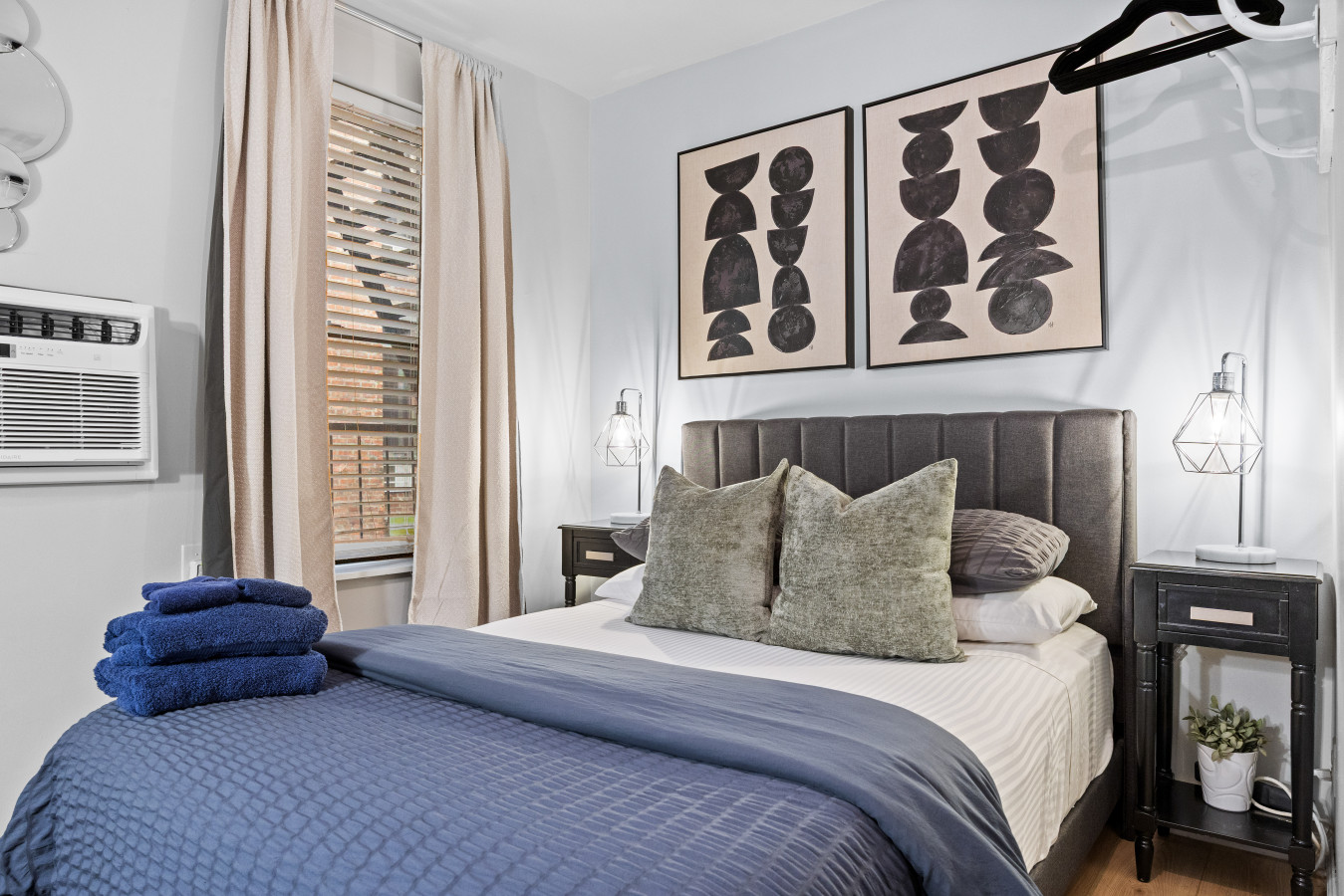 Modern Amenities And Vibrant Neighborhood - Charming Studio Oasis - New York City