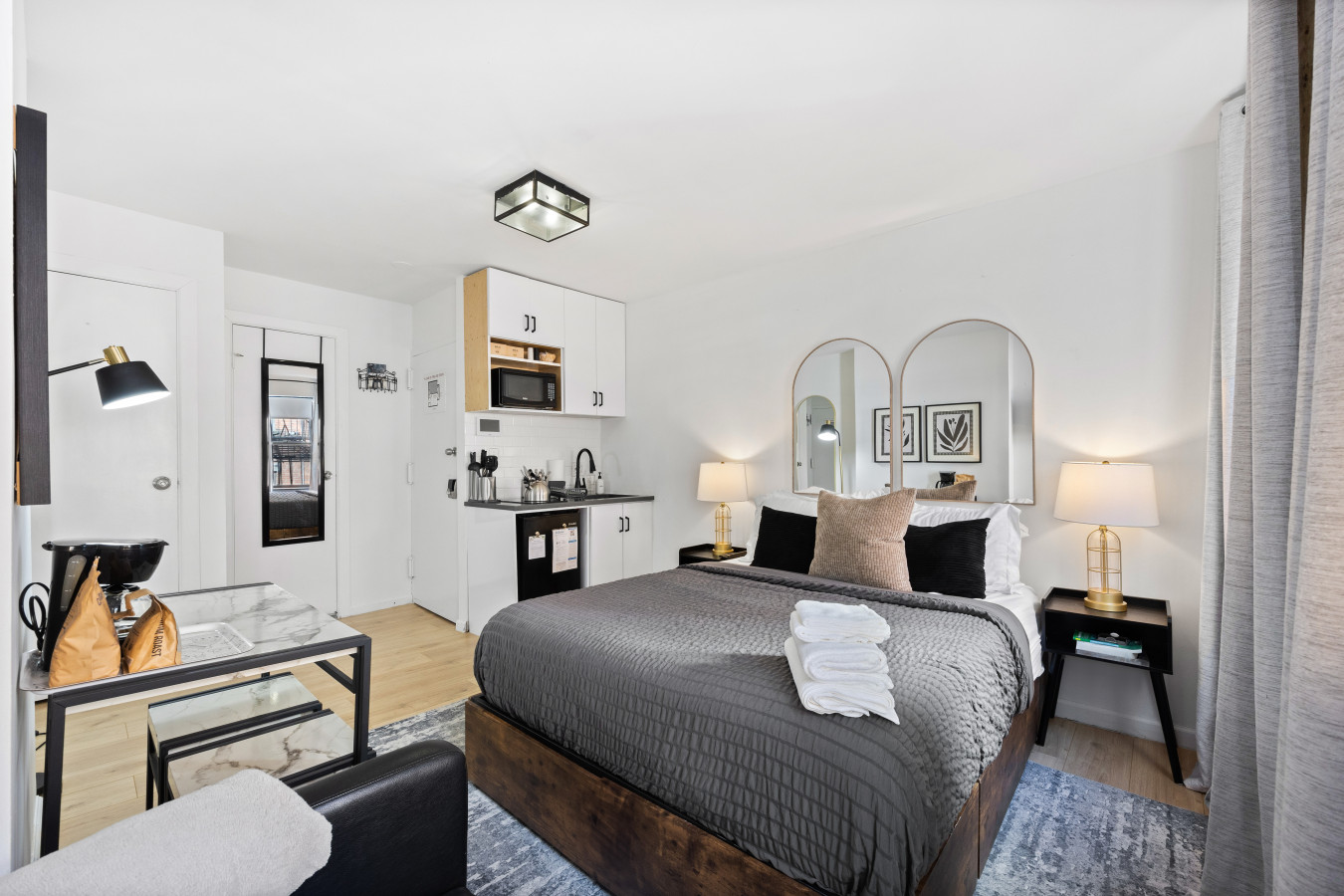 Charming Studio Retreat - Modern Amenities And Vibrant Location - New York City