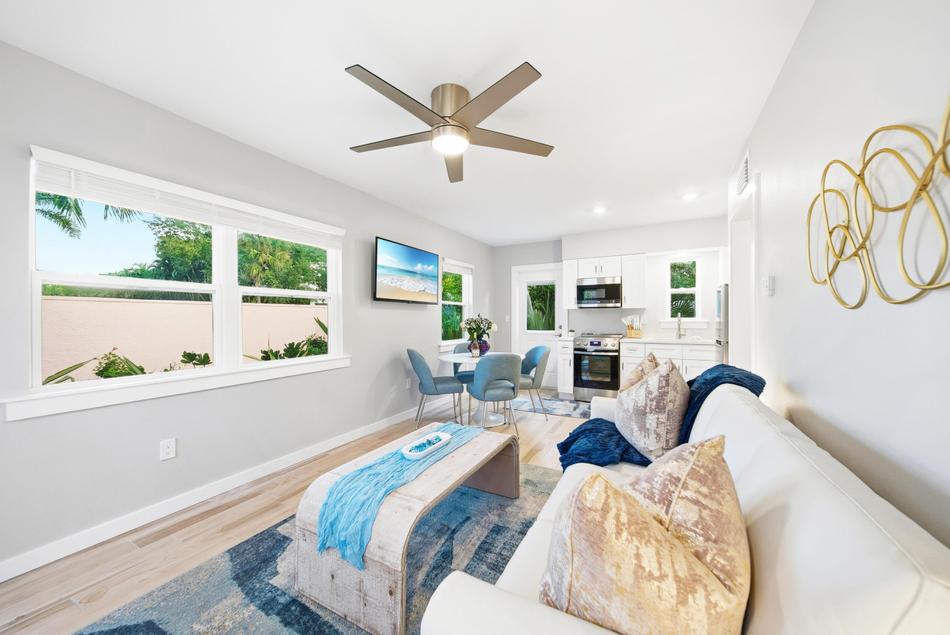 Heated Pool, Dock, Kayaks, On Lagoon, Turtle Beach 1-mile & Crescent Beach 2-miles, 1-bdr - Florida