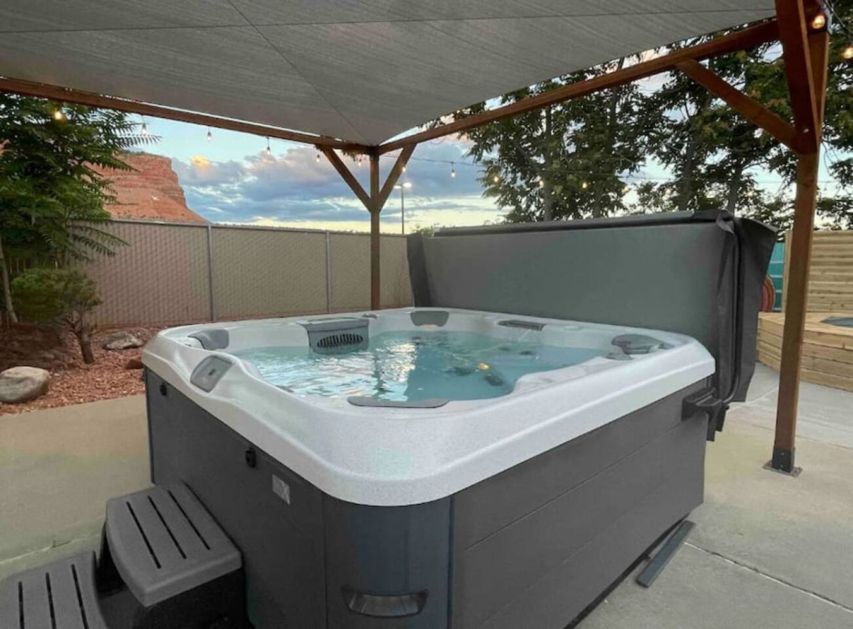 Pet-friendly Near Zion | Hot Tub In Downtown Kanab - Kanab, UT