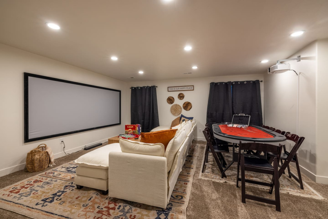 Meeting Place | Sleeps 17+ | Hot Tub & Theater Room - Sandy, UT