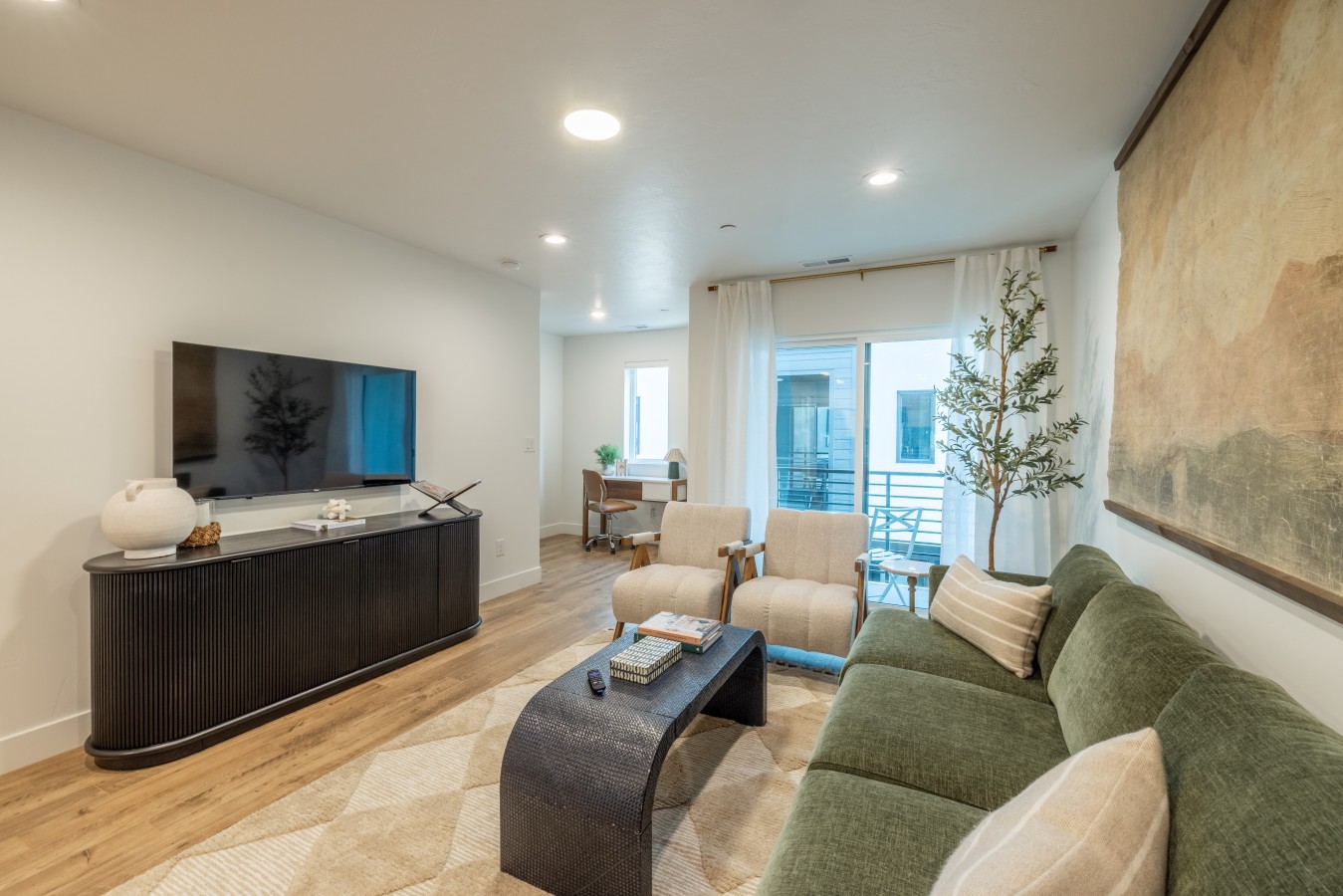 Family Townhome Near Slc | King Suite & Balcony - Salt Lake City, UT