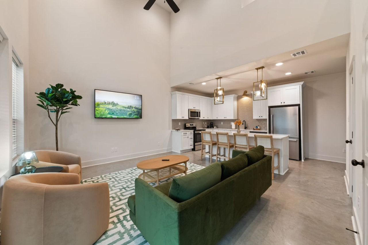 Lagniappe House*king Bed*cajun Luxury*book Now - Lafayette, LA