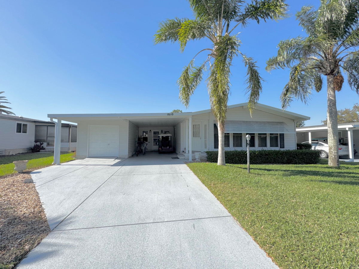 Private Backyard Oasis And Premier Golf Access - Elegant Golf View Villa - The Villages, FL