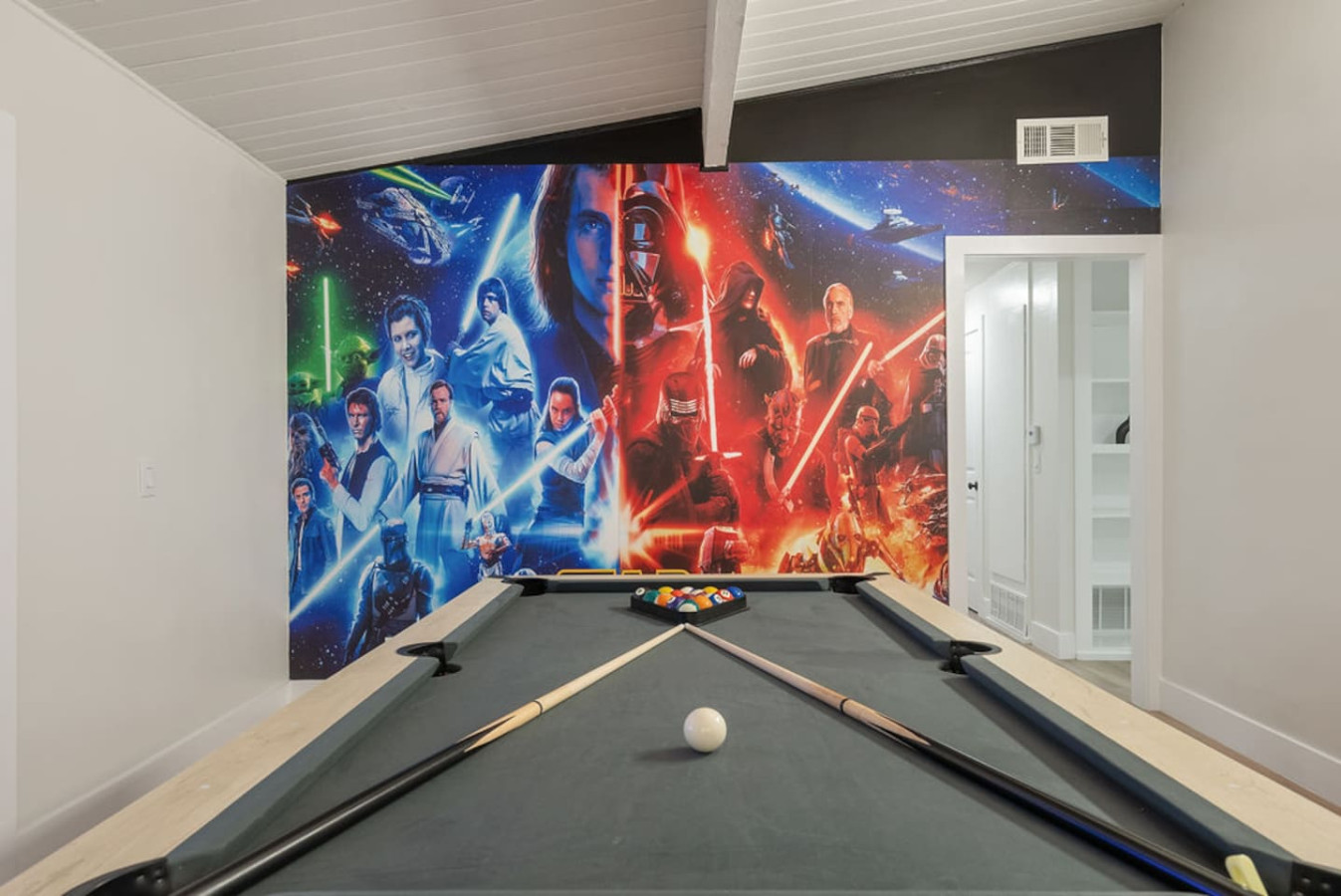 Lightsaber Lounge-hot Tub-billiards-10mnstodisney - Anaheim, CA