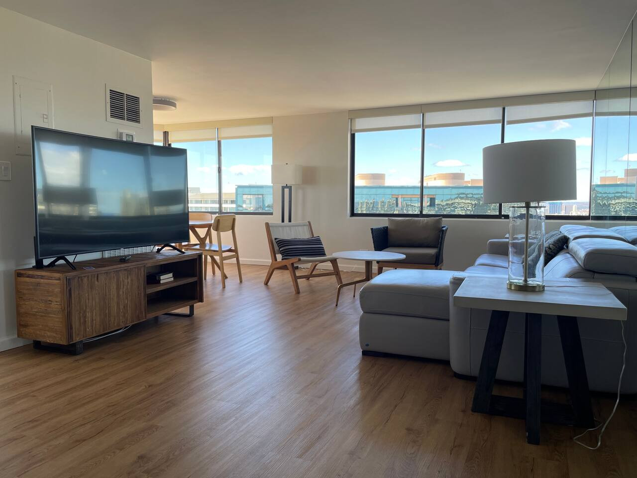 5 Star 270° Ocean View Waikiki Penthouse - New! - Honolulu, HI
