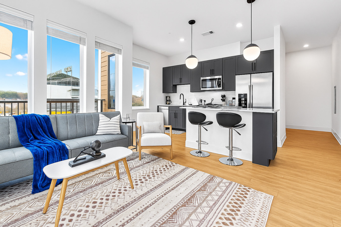 Chic Condo With City Views And Resort-style Pool - Stylish Retreat - Birmingham, AL