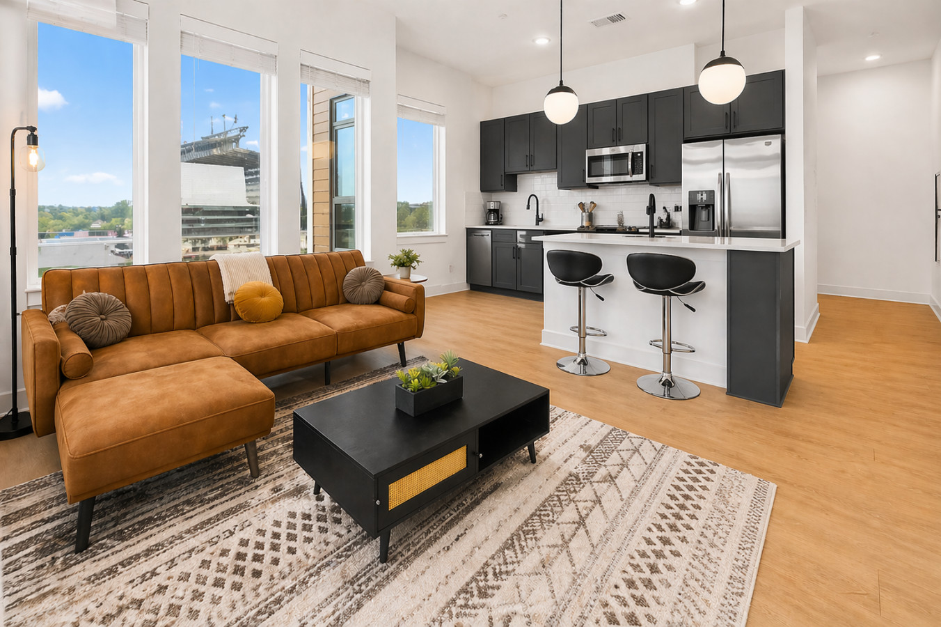 Luxury Palmer Parkside Condo W/ Regions Field View - Birmingham, AL