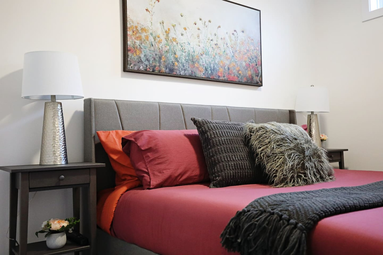Stylish Retreat W/king Bed|long Stays|wem|disney+ - Canada