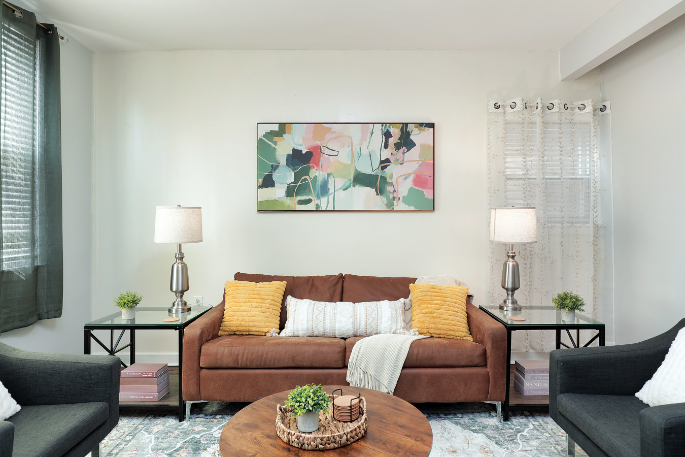 Cozy Design And Close To Dining And Sports Venues - Stylish Retreat - Chicago, IL